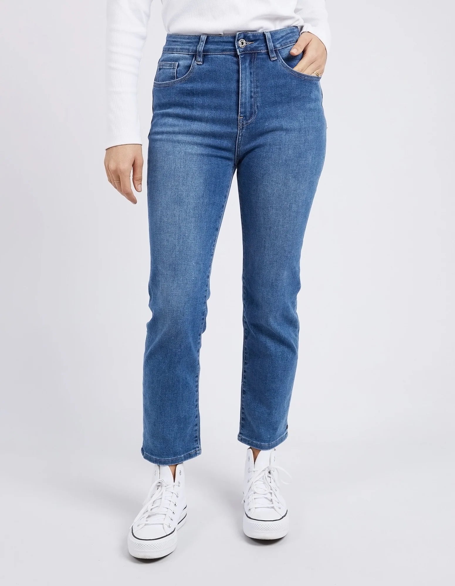 Ada Full Length Jean in Washed Blue – Sole Merchant Wynyard